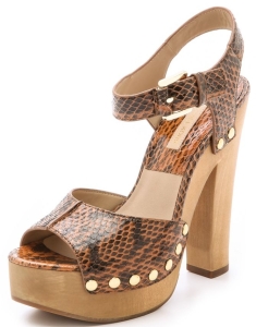 Alessandra Ambrosio Greets the New Year with Lotsa Legs – Shoes Post