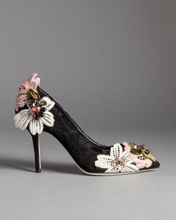 Dolce and Gabbana EMBROIDERED LACE BELLUCCI PUMPS – Shoes Post