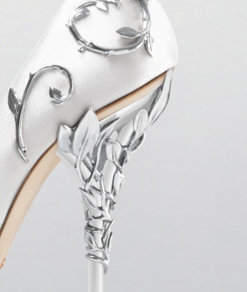 Ralph & Russo EDEN PUMP WHITE SATIN WITH SILVER LEAVES – Shoes Post